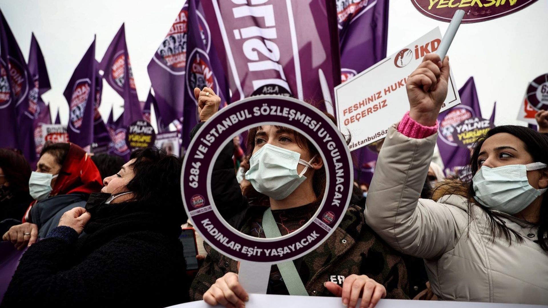 Turquie : les féministes alertent contre une hausse du nombre de morts ...