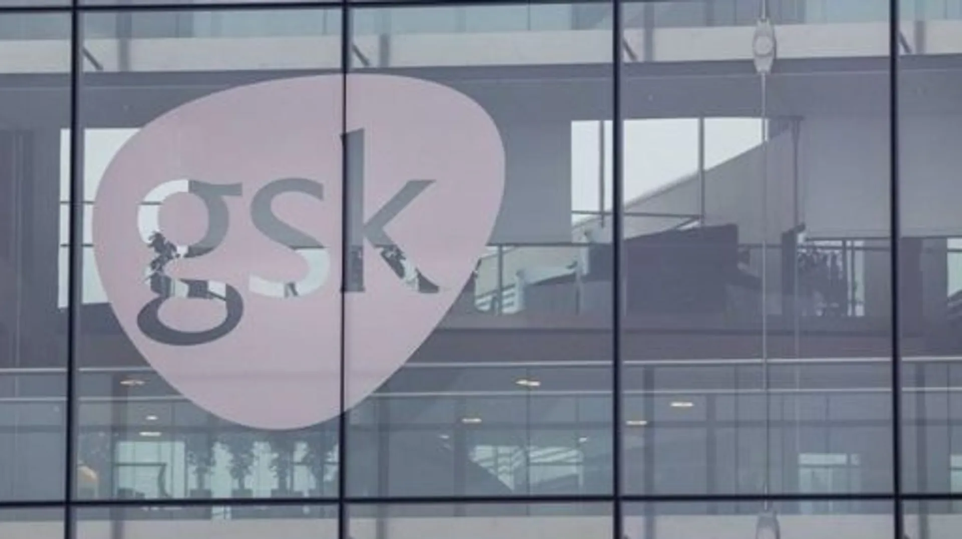 GSK espère commercialiser, dès l'automne 2023, le premier vaccin au ...