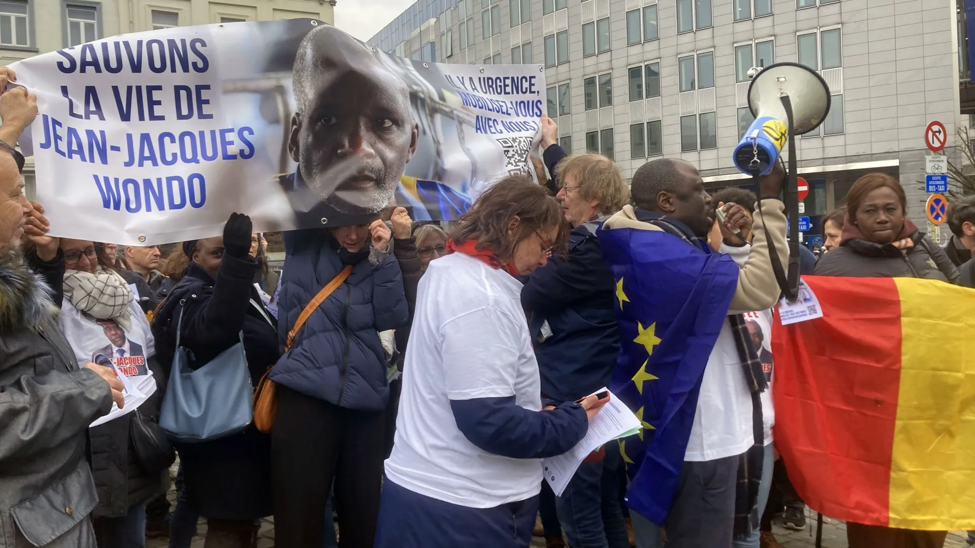 Peine de mort confirmée en appel pour Jean-Jacques Wondo en RDC : la Belgique rappelle son ...