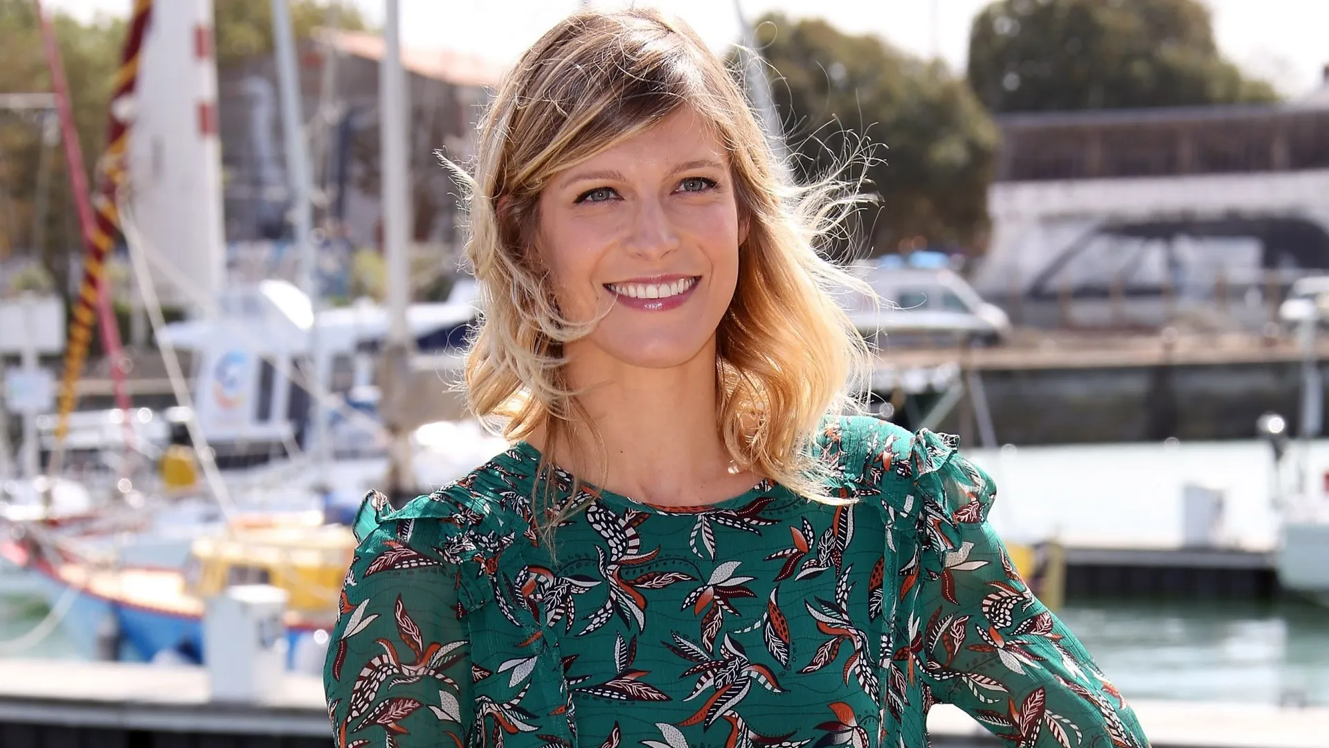 Trois choses à savoir sur Alexia Barlier, la star de 'Sophie Cross' et ...