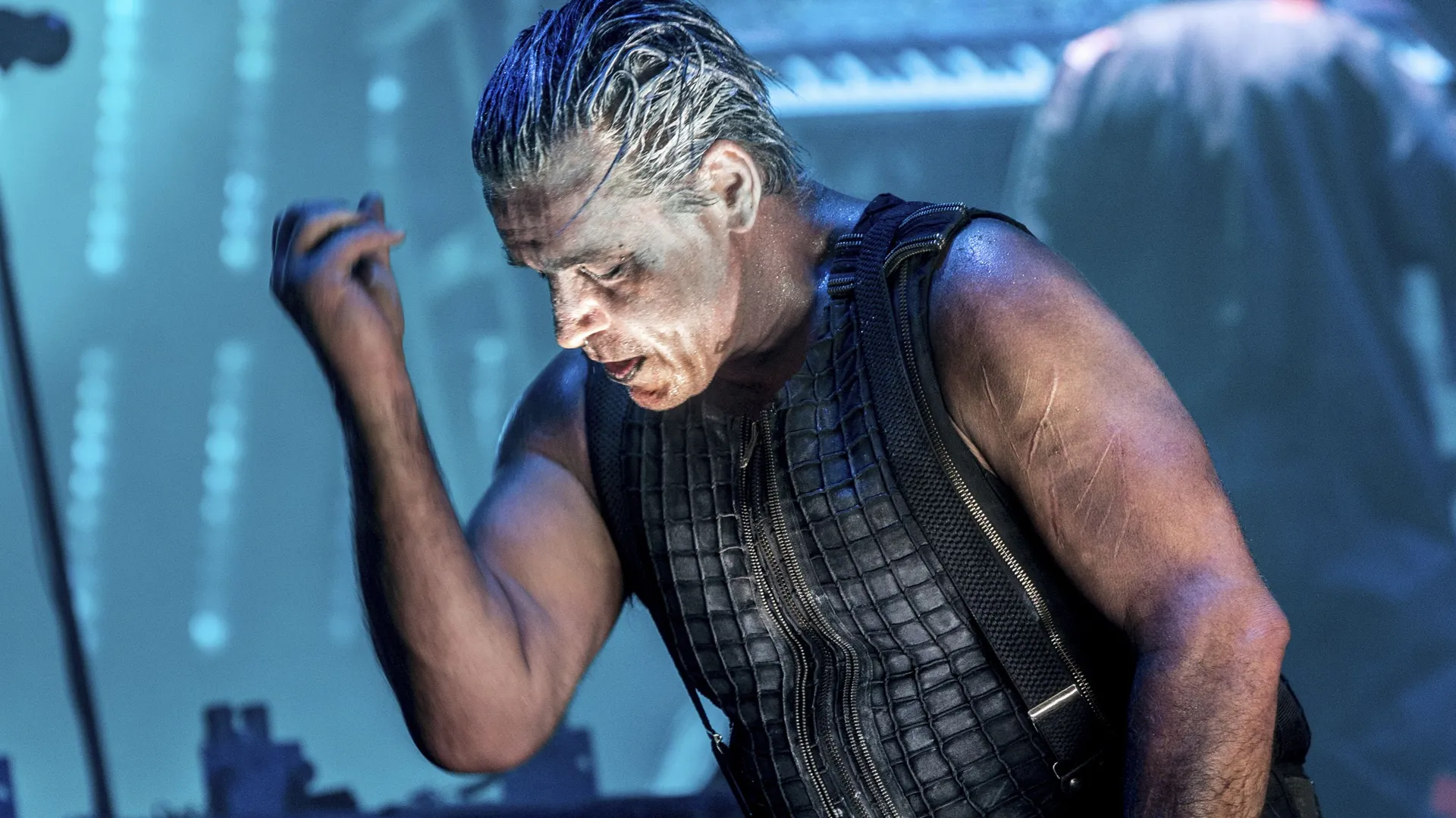 Rammstein dévoile le clip du nouveau titre 'Zick Zack' - RTBF Actus