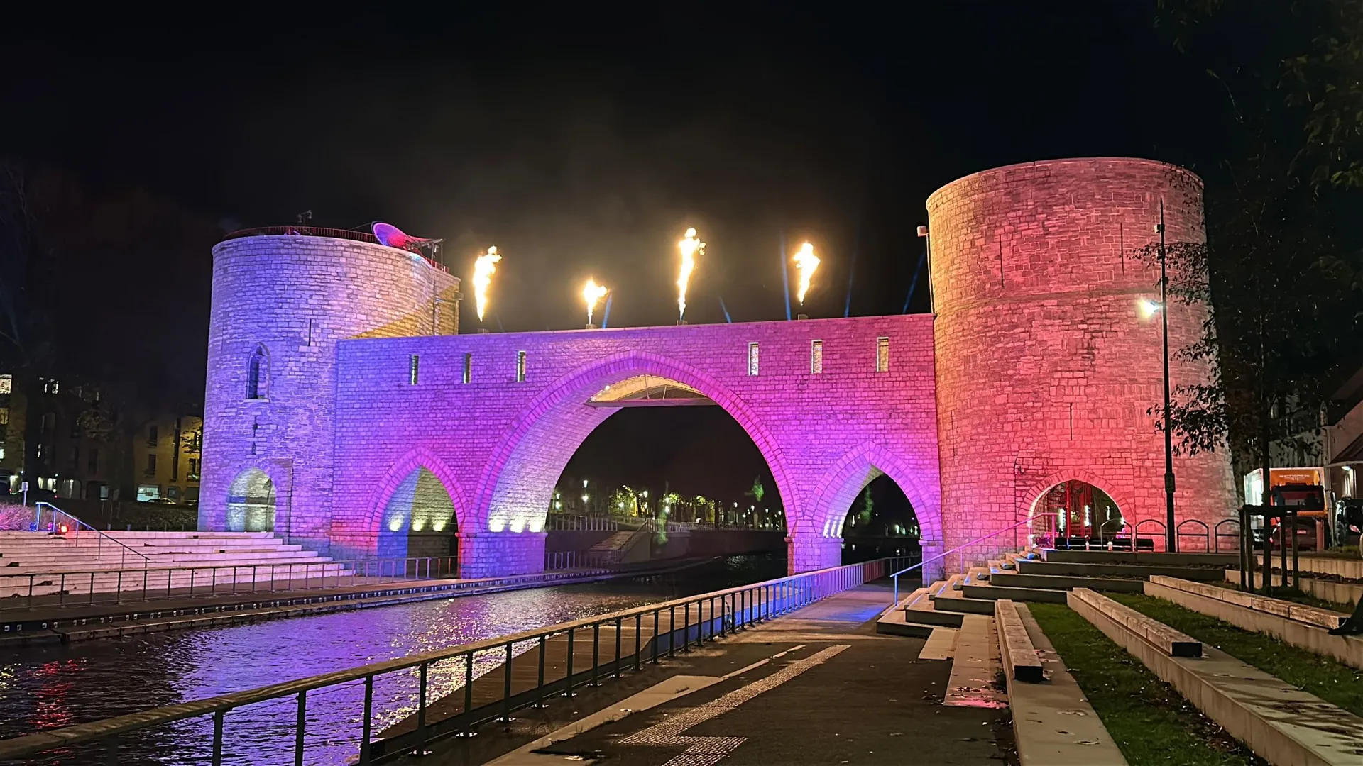 Tournai : le Pont des Trous a célébré le passage à 2026 un mois à l ...