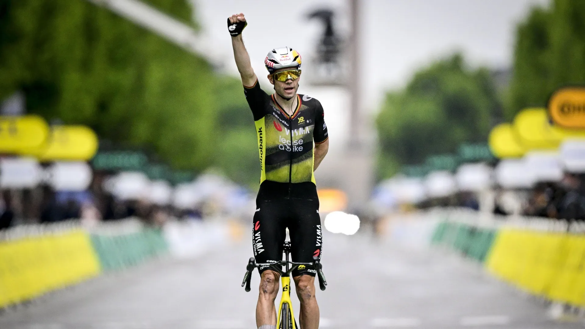 Uhoda : un nom devenu une marque, la success-story d'un entrepreneur et collectionneur d'art ...