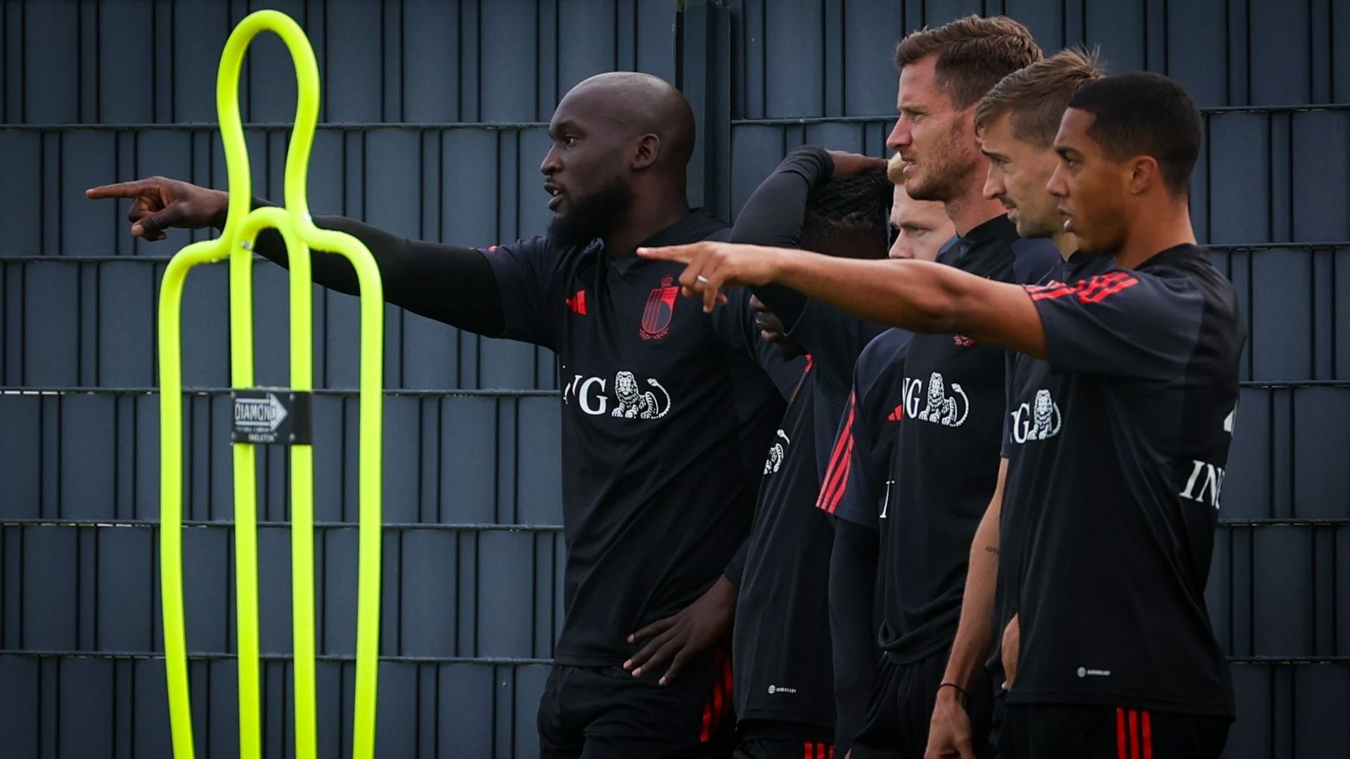 Diables Rouges : 23 joueurs au dernier entrainement à Tubize, Koen ...