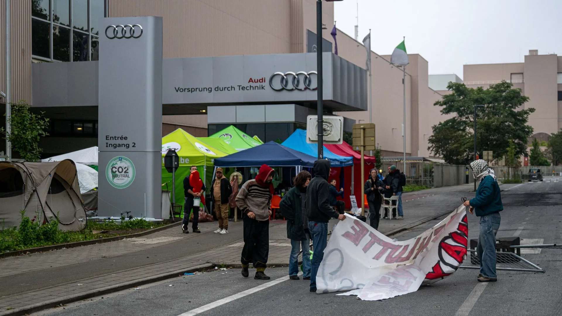 'Plusieurs ateliers' de l'usine Audi Brussels ont arrêté de travailler ...