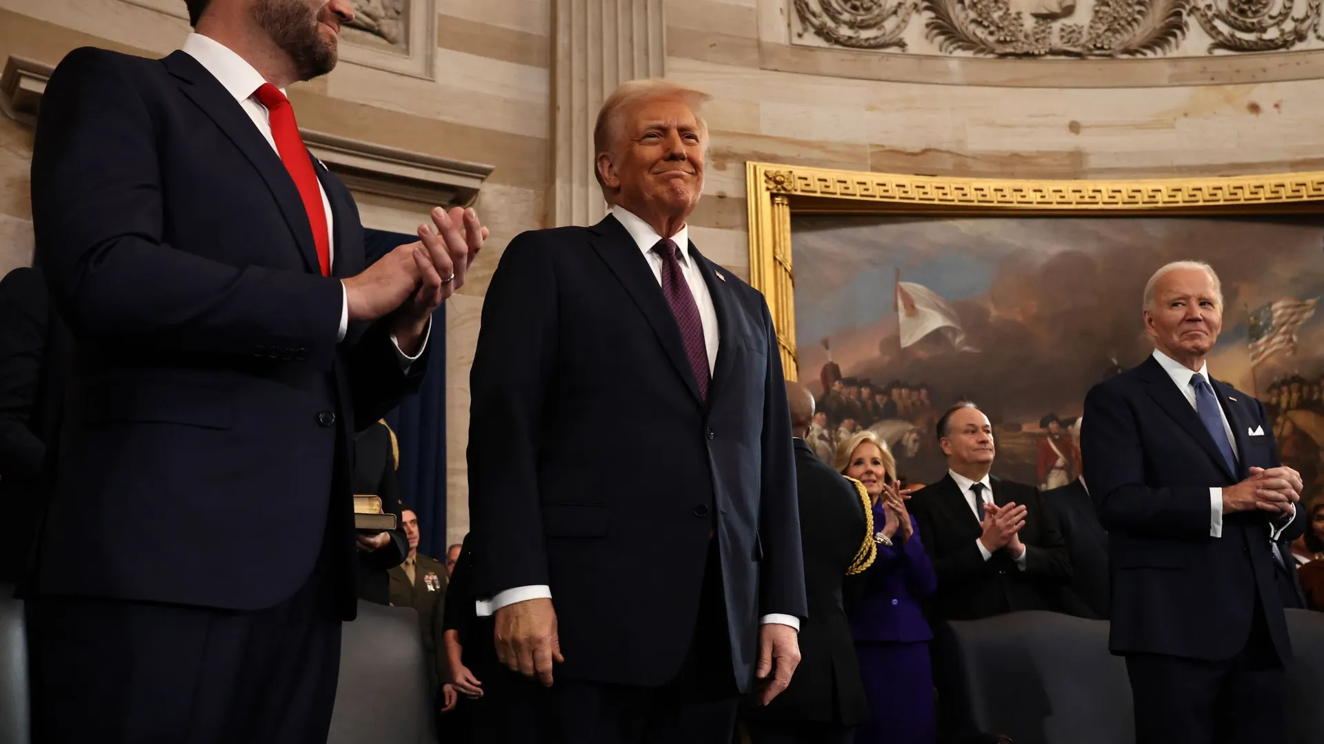 Donald Trump a prêté serment comme 47e président des Etats-Unis - RTBF Actus