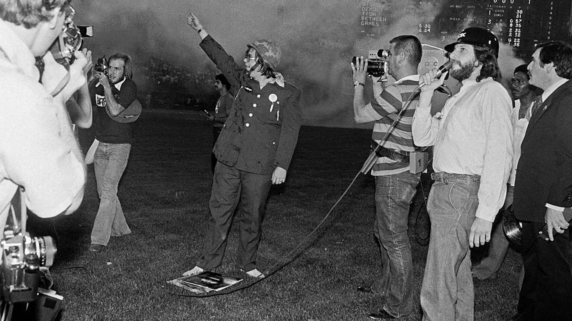 La Disco Demolition Night : ce que cache réellement le célèbre autodafé ...