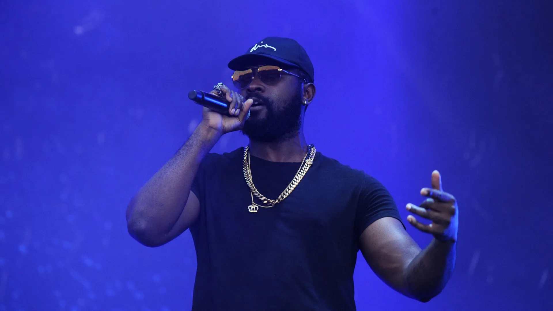 Damso va sortir de sa retraite musicale pour faire un feat avec Gims - RTBF Actus