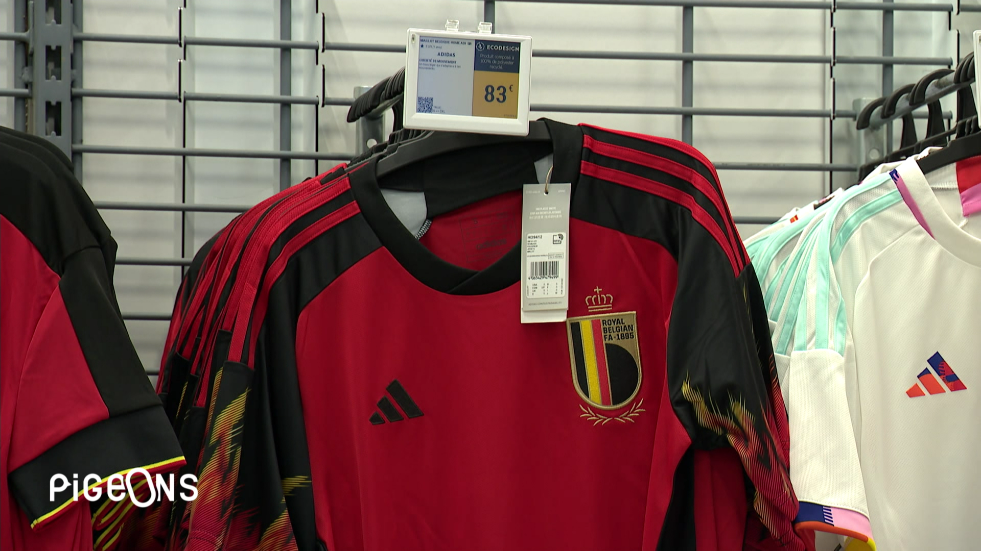Nouveau maillot des Diables Rouges : près de 165 € avec flocage - RTBF ...