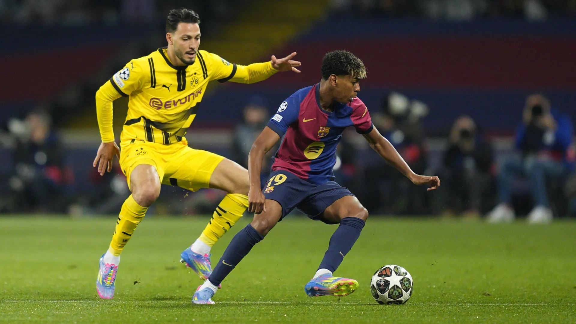 Le Barça ne laisse aucune chance au Borussia Dortmund (4-0) et file ...
