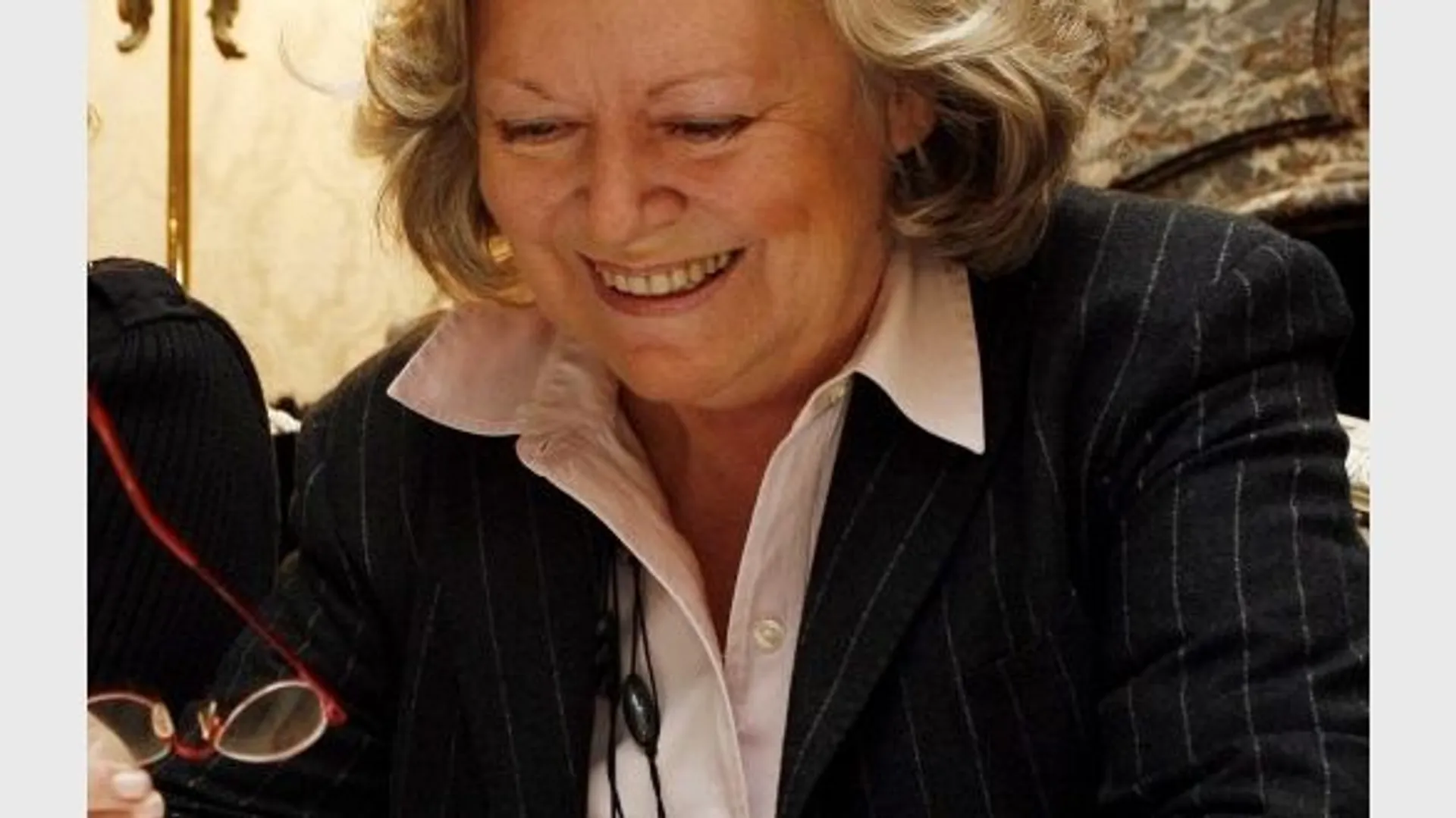 Anne-Marie Lizin opérée avec succès d'un triple pontage - RTBF Actus