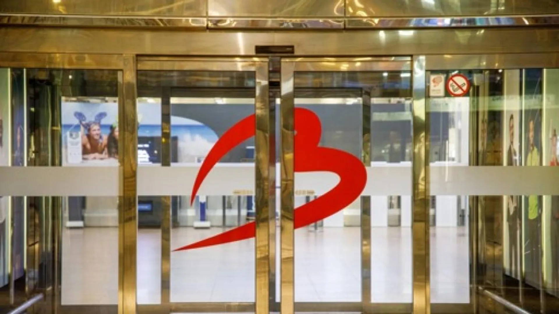 L’enseigne de prêt-à-porter Naf Naf en liquidation judiciaire, ferme ...