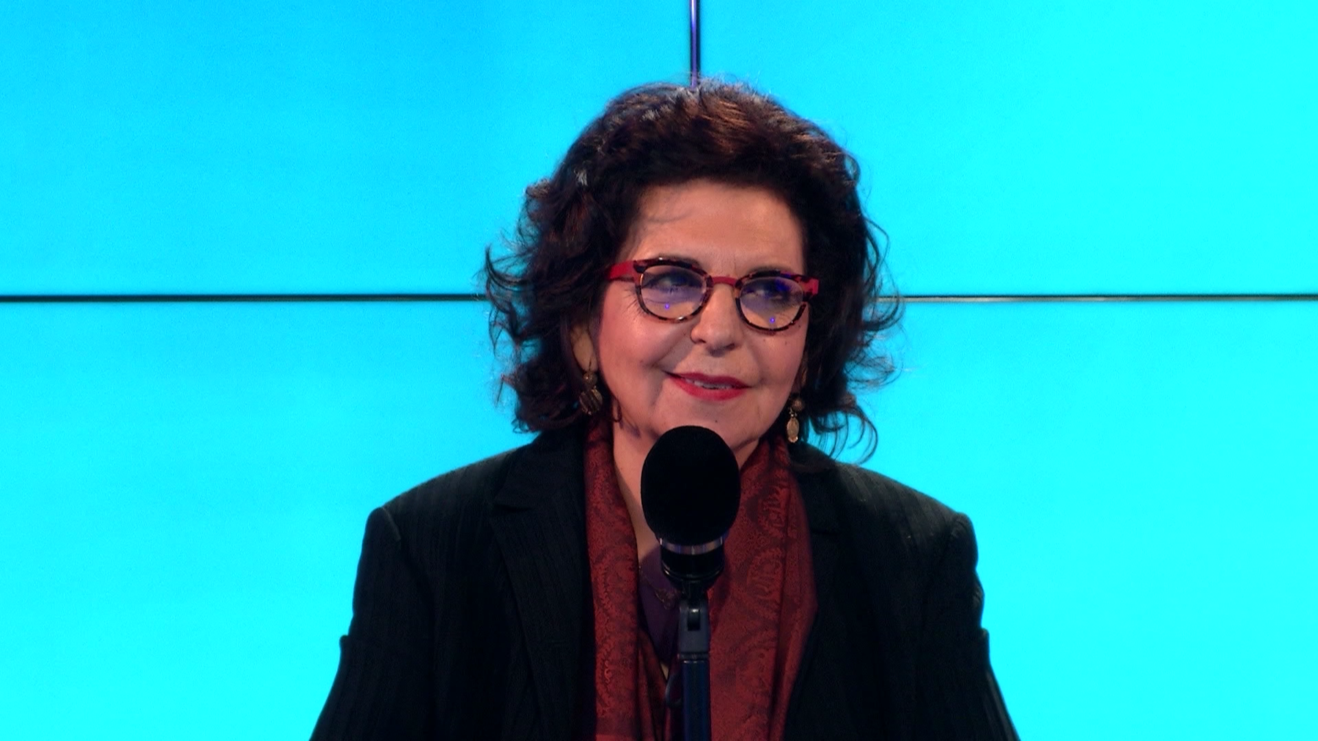 La physicienne Faouzia Charfi: 'Le sommet sur la pédophilie aura un ...