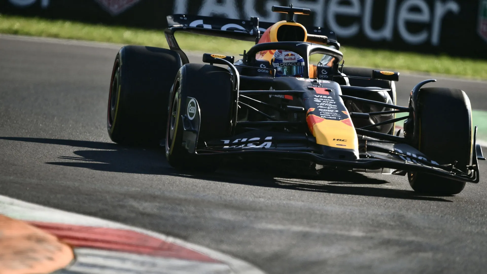 F1 Belgique - Max Verstappen fâché : 'Cette course aurait clairement pu partir plus tôt' - RTBF ...