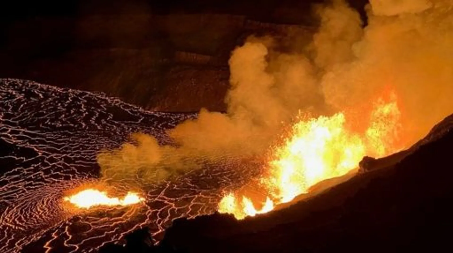 À Hawaï, le volcan Kilauea de nouveau en éruption - RTBF Actus