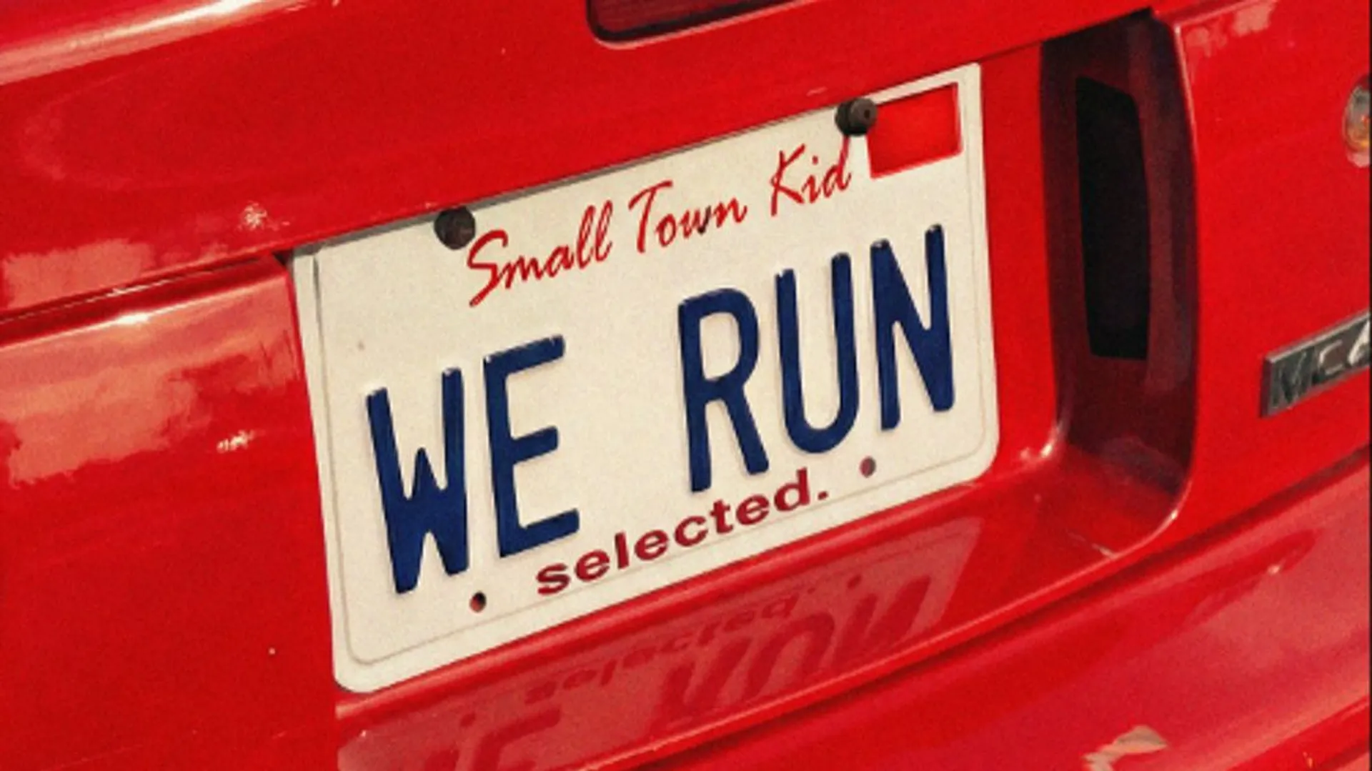 Small Town Kid dévoile “We Run”, nouveau single house énergique - RTBF ...