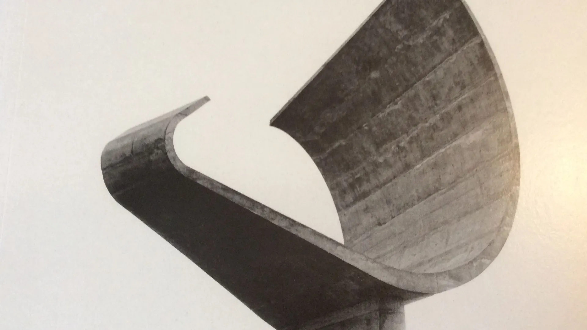 Focus sur Jacques Moeschal, architecte et sculpteur, à Bozar - RTBF Actus