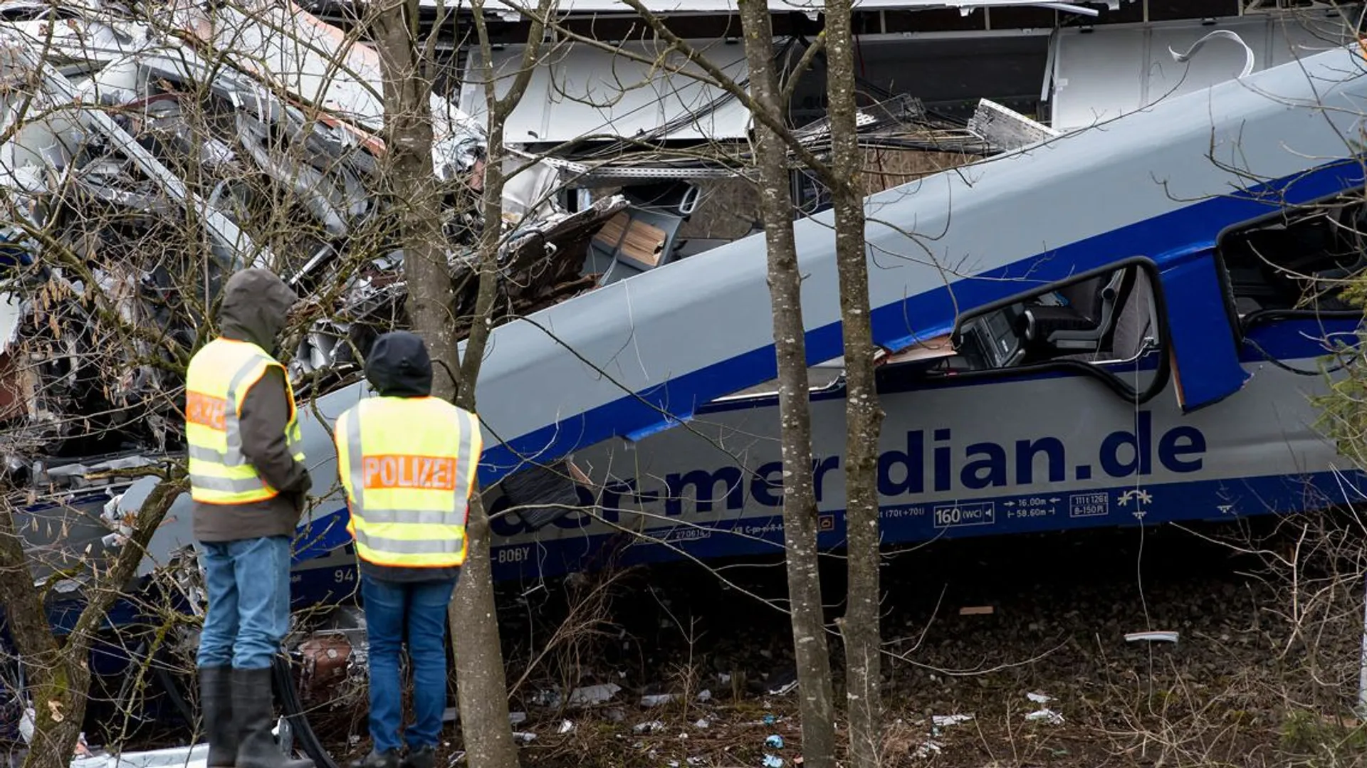 Allemagne: collision entre deux trains près de Düsseldorf, une ...