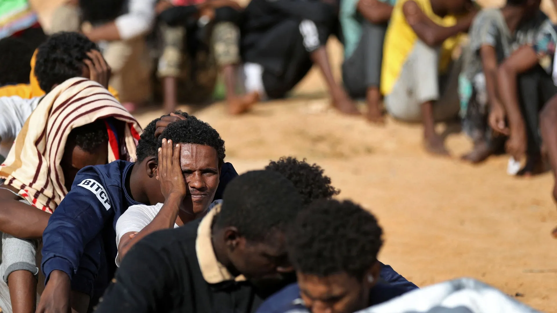 Libye : la population dans les centres de détention de Tripoli a triplé ...