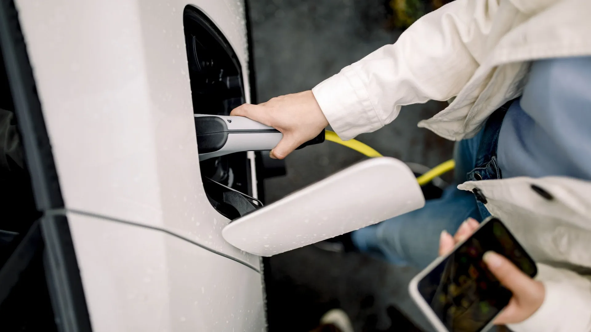 Premier succès pour le lancement de la prime aux véhicules électriques ...