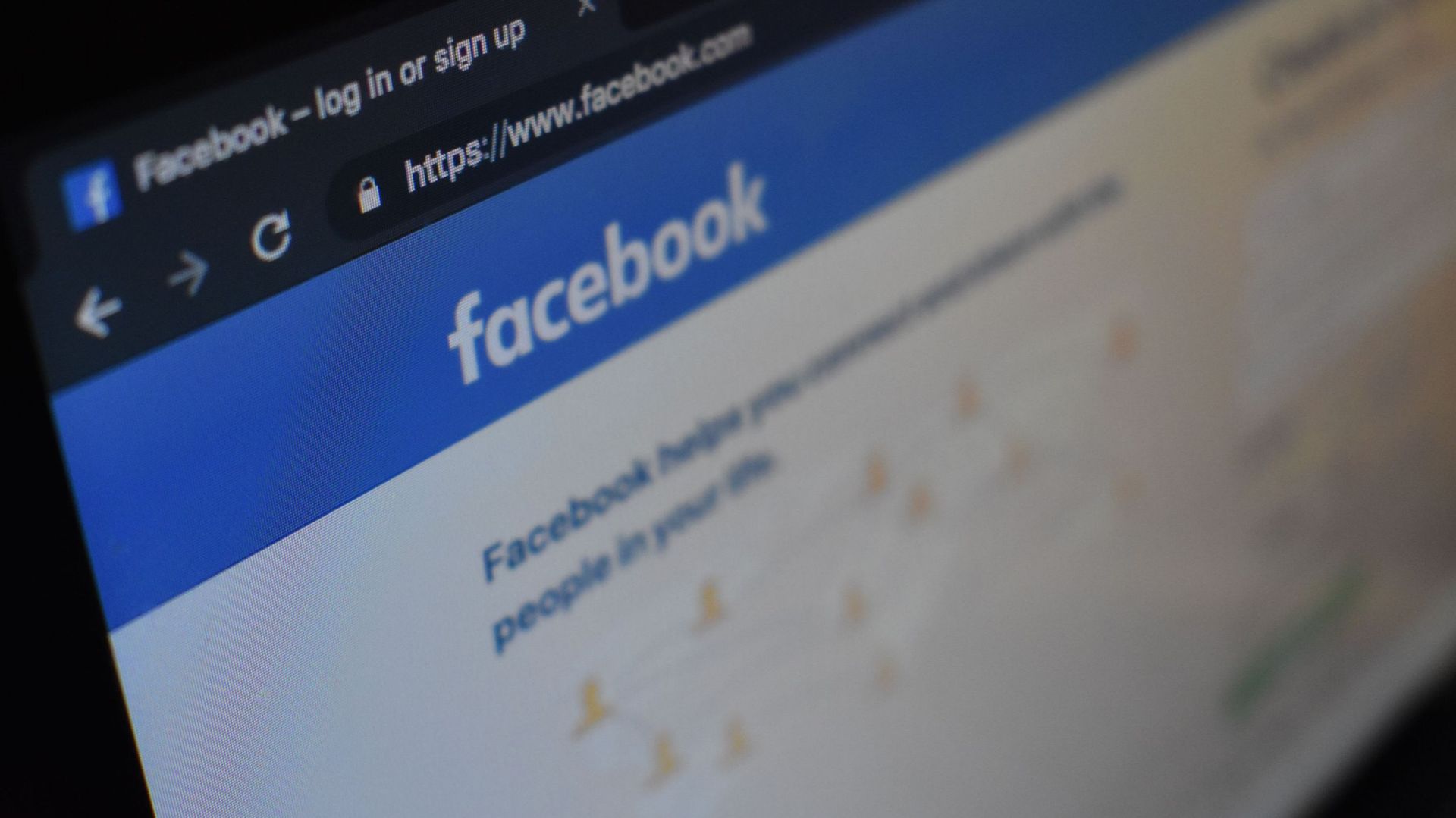 Facebook : Le slogan 'C'est gratuit' disparaît de la page d'accueil ...