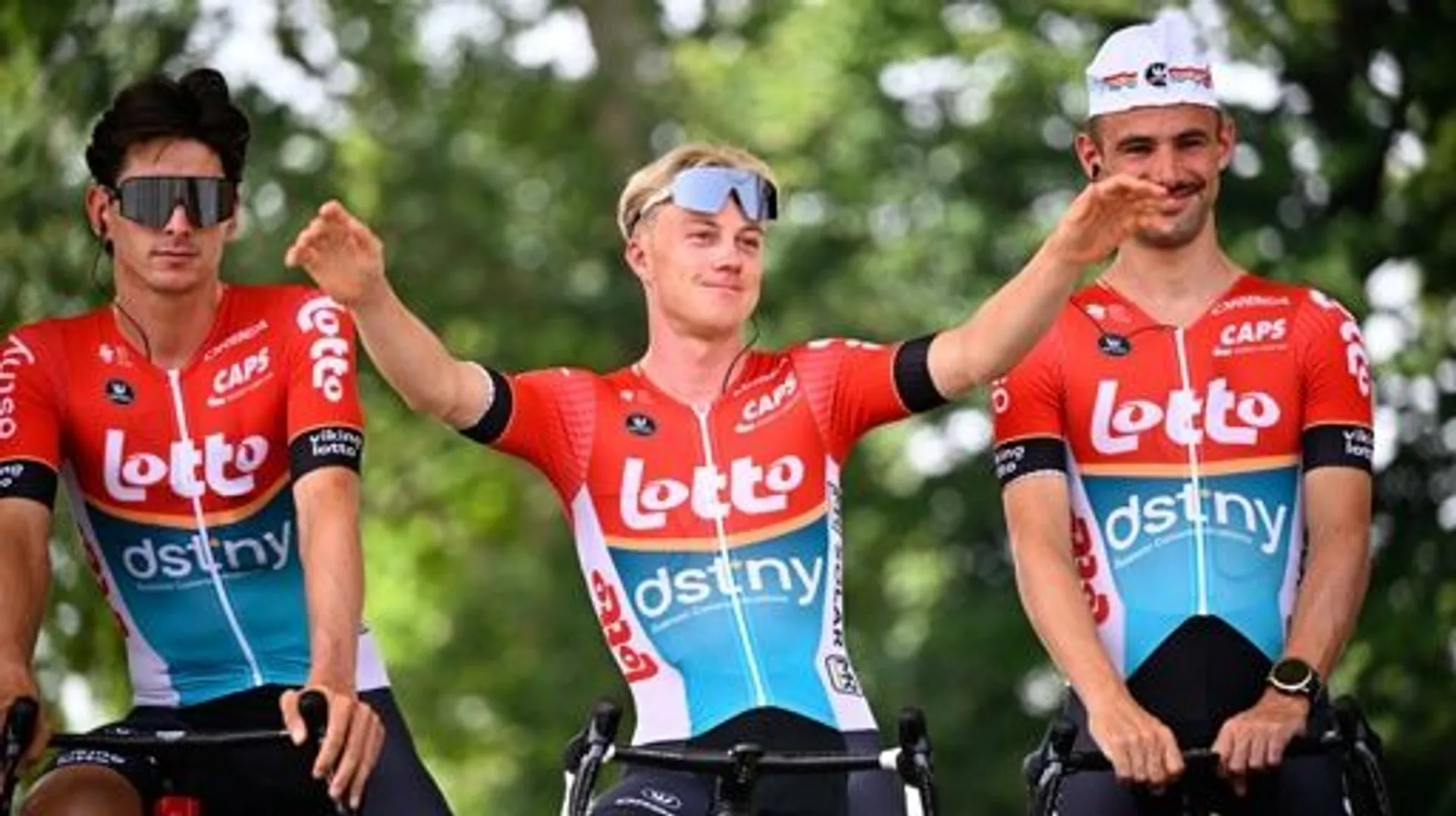 Touché au poignet, Maxim Van Gils doit déjà abandonner le Tour de Catalogne - RTBF Actus