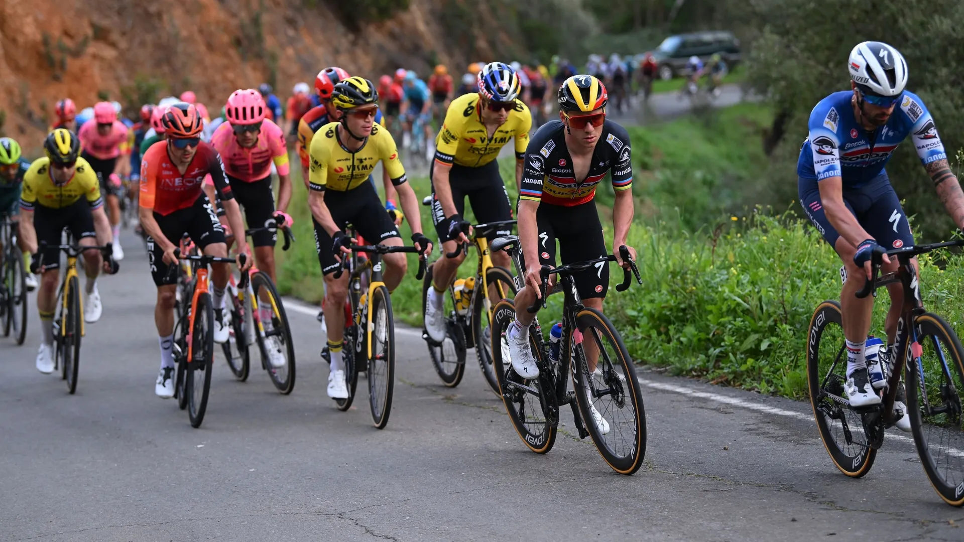 Tour d’Algarve : Wout van Aert remporte la 3e étape et renoue avec la ...