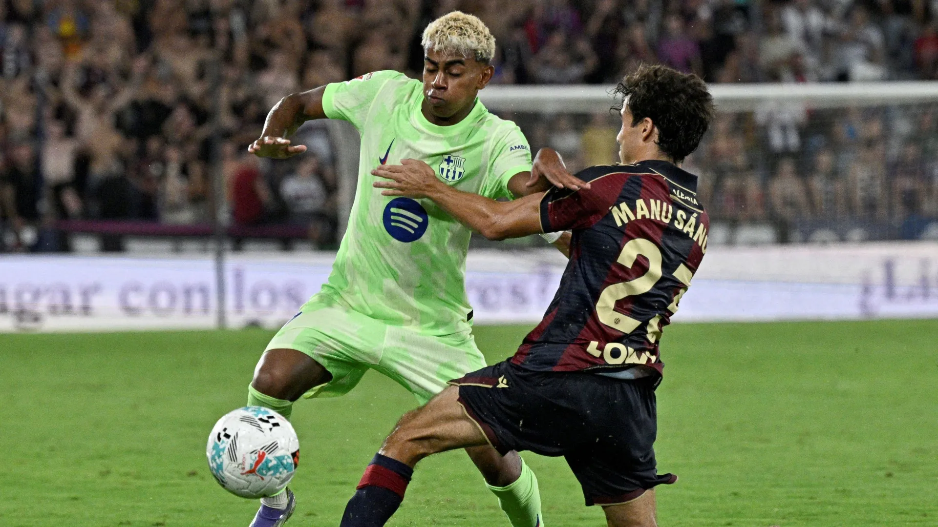 Des matches de championnat disputés dans un autre pays ? L'UEFA va ...