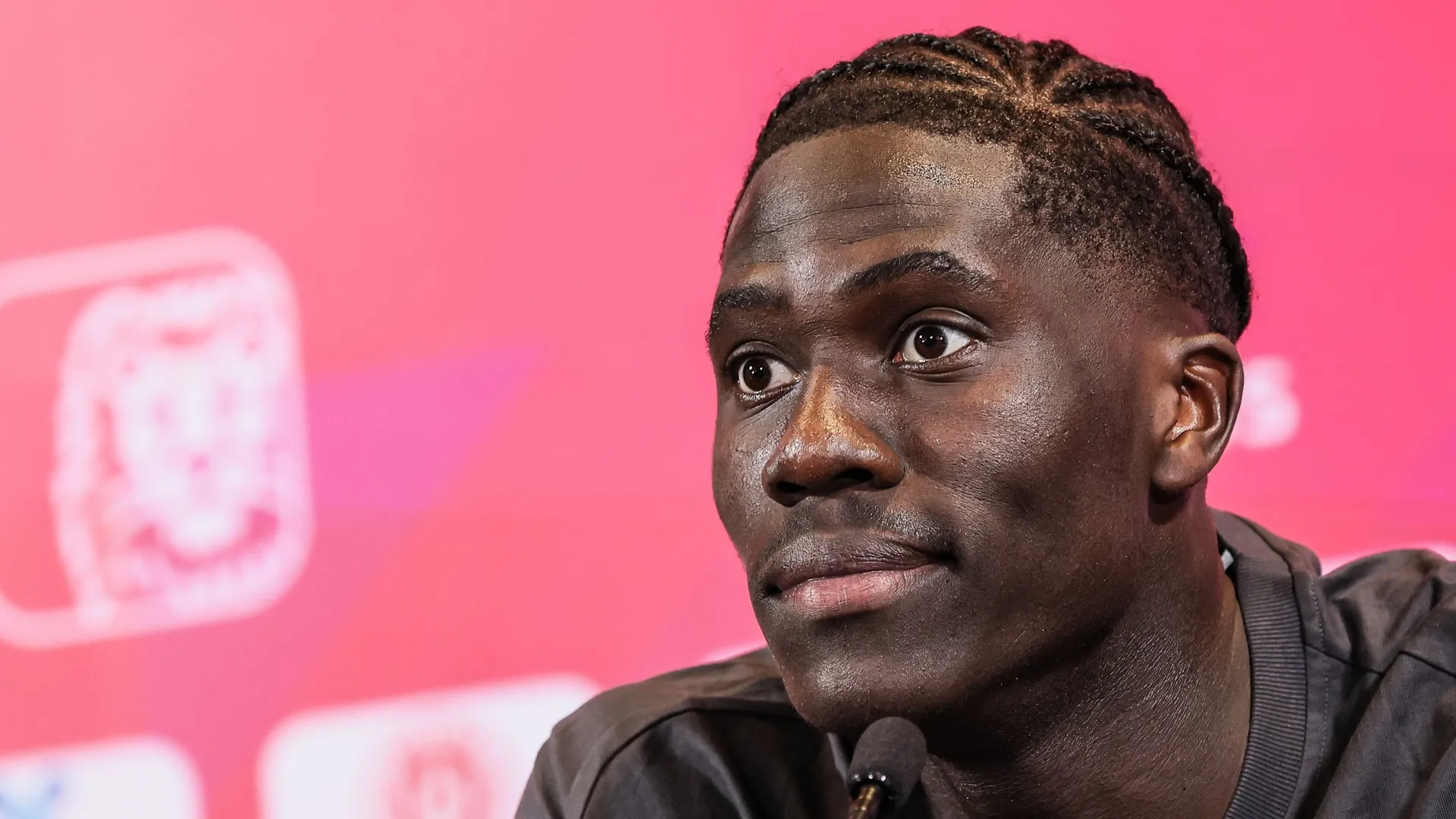 'Quand les joueurs prestent, il faut les appeler' : Philippe Albert ...