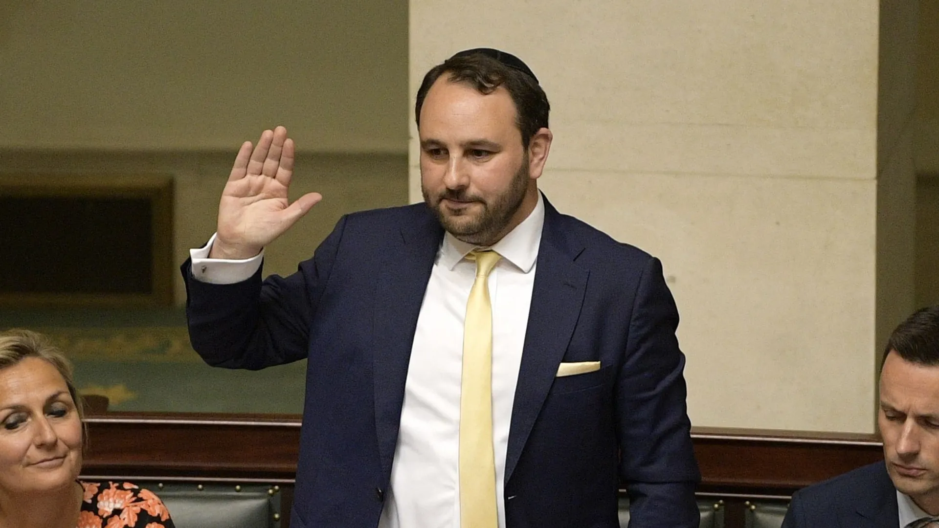 Qui est Michael Freilich, le député N-VA par qui la polémique avec l ...
