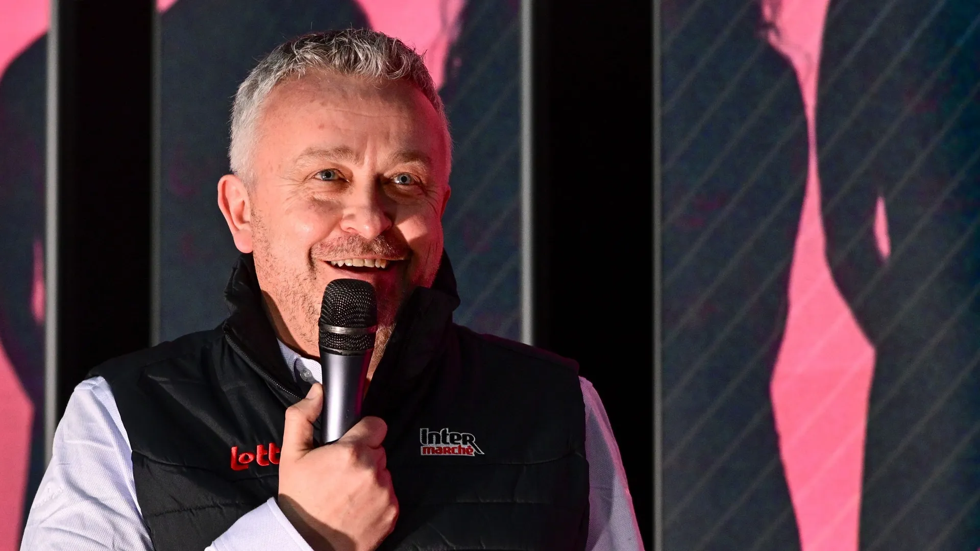 Programme XXL pour Wout van Aert au départ du Nieuwsblad, de 3 ...