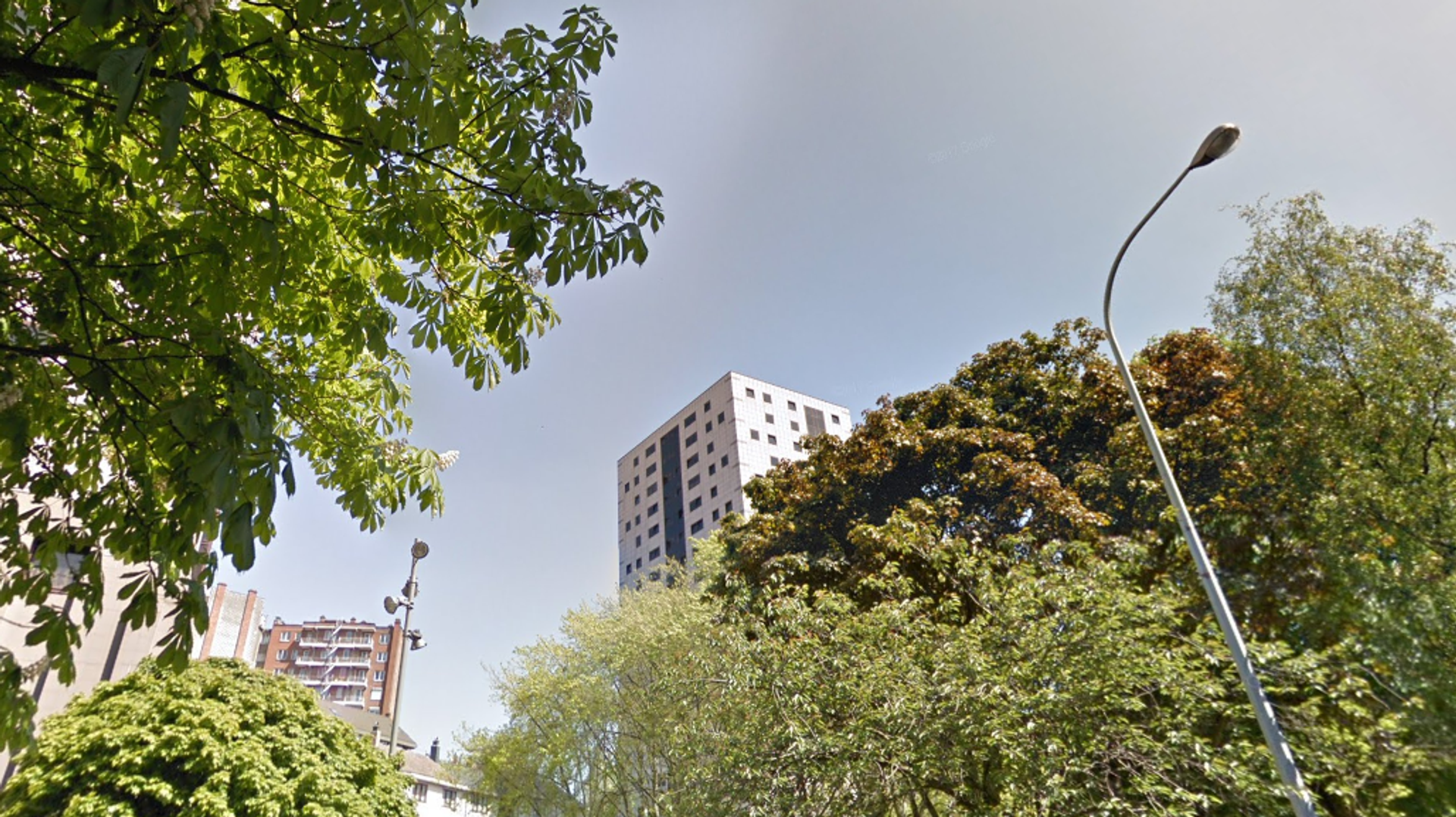 Saint-Gilles: haute tension entre les jeunes du square Jacques Franck ...