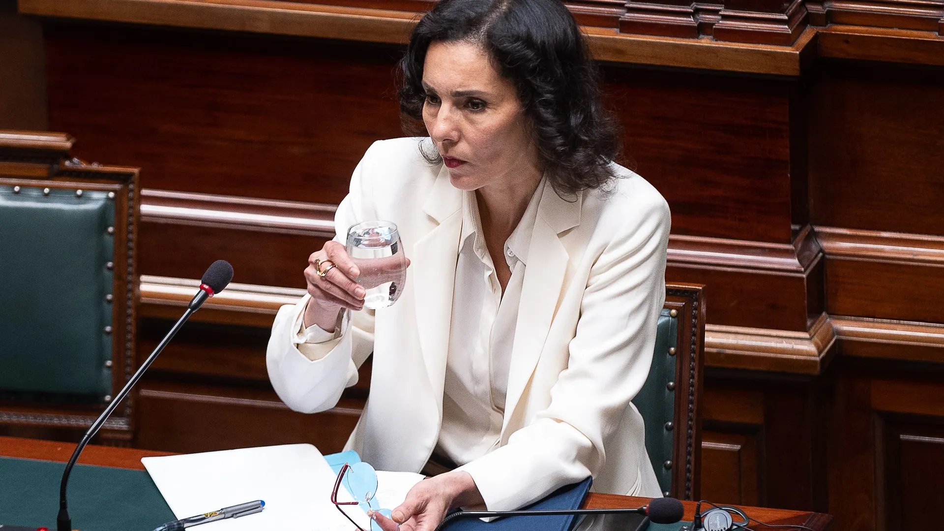 Gouvernement bruxellois : Ans Persoons remplace Pascal Smet - RTBF Actus