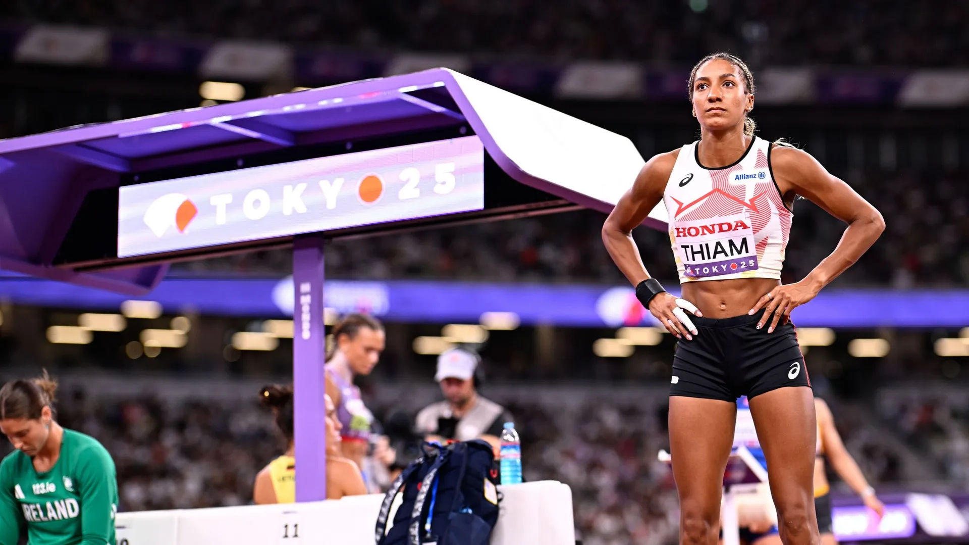 Mondiaux de Tokyo : 53.65 ! Naomi Van Den Broeck explose le record de Belgique en 400m haies et ...