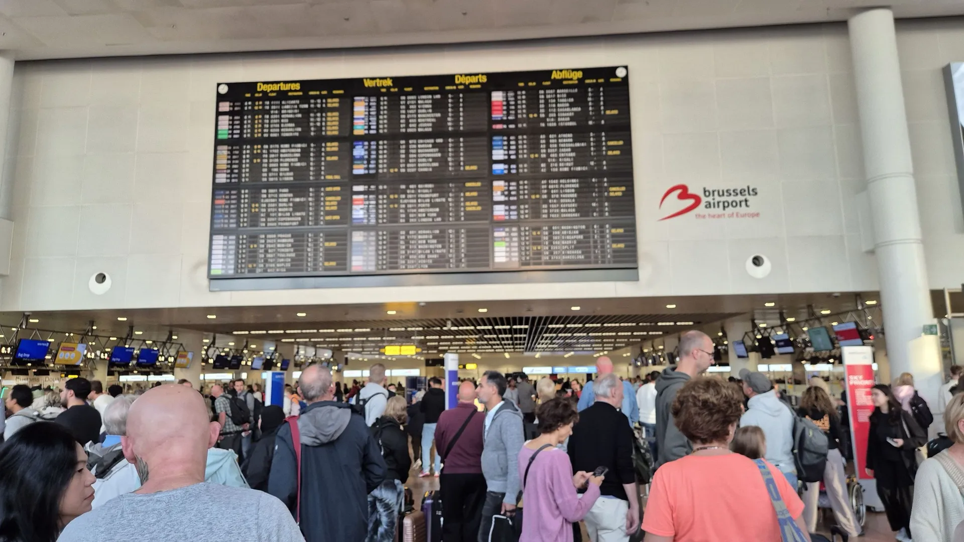 La Flandre devient l’actionnaire principal de Brussels Airport - RTBF Actus