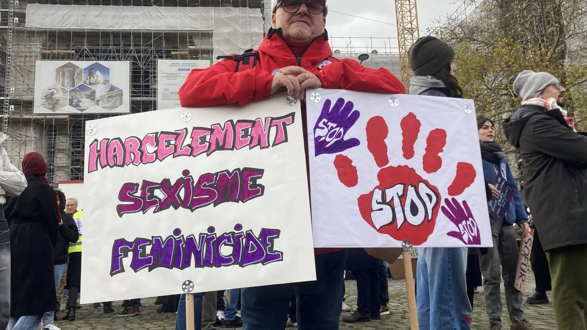 Plus de neuf femmes sur dix ont subi du sexisme au travail ou dans ...