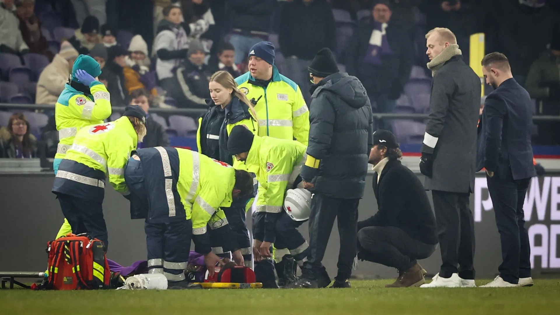 Une exclusion éclair, une déviation contre son camp : les frayeurs d’Anderlecht en fin de match ...