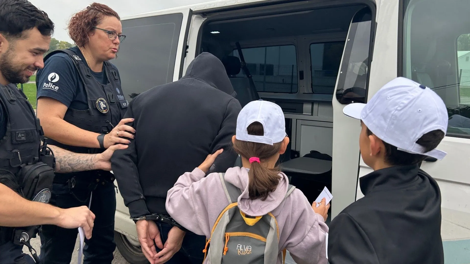 Dour : 30 enfants jouent au gendarme et au voleur, presque pour de vrai ...