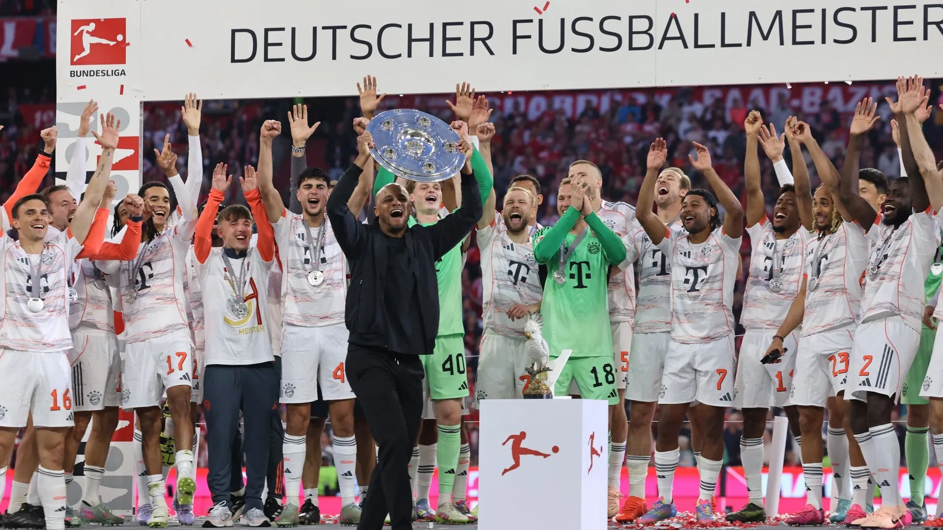 Le Bayern célèbre son 34e titre avec une victoire et dit adieu à Thomas ...