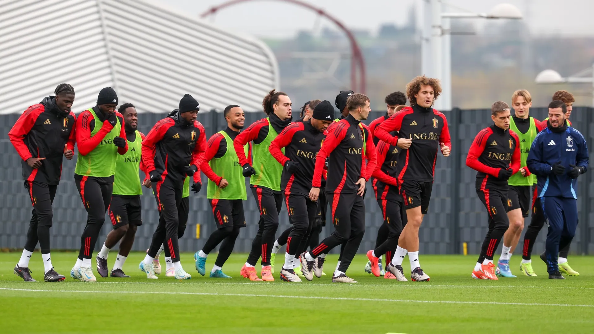21 Diables Rouges au premier entrainement collectif à Tubize, 2 absents ...