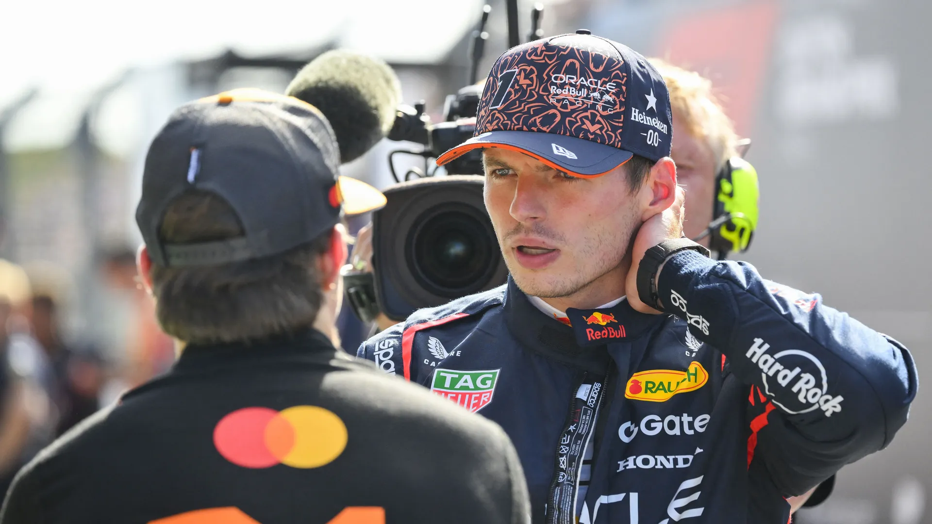 F1 Singapour : Russell s’impose devant Verstappen, McLaren champion des constructeurs - RTBF Actus