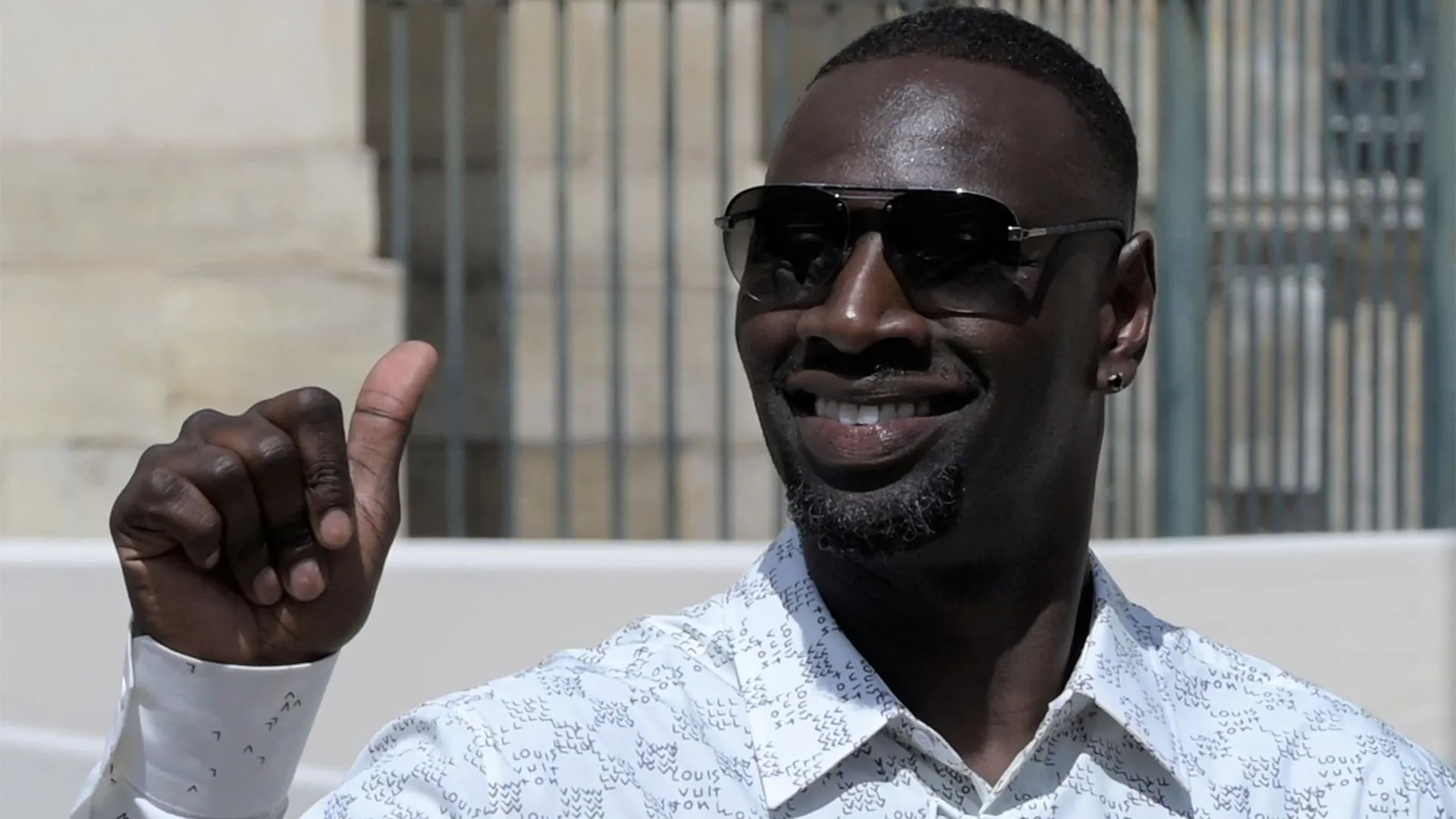 'La vérité finit toujours par sortir' : Omar Sy revient sur la fake ...