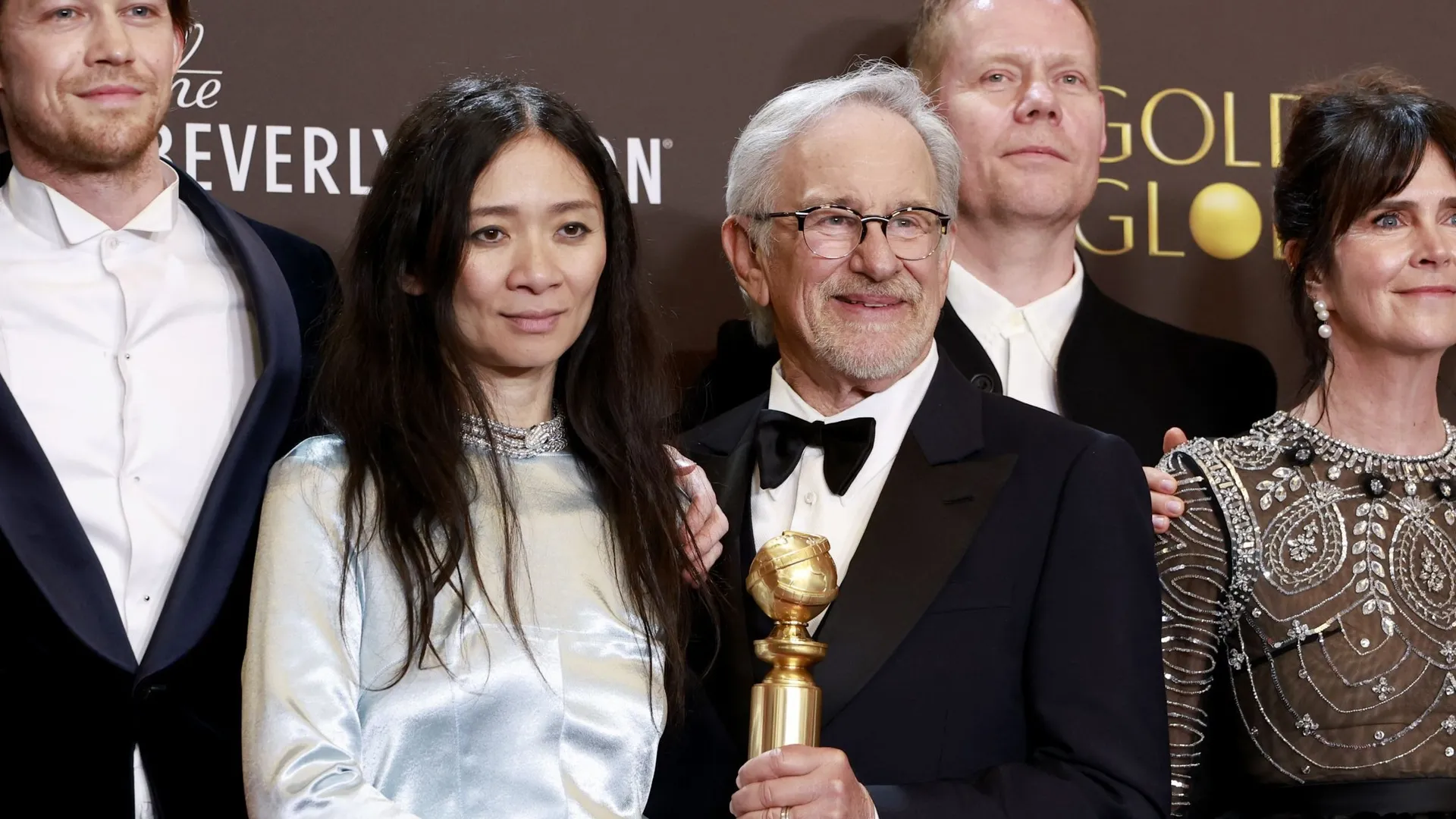 'Exceptionnelle' : Steven Spielberg encense Chloé Zhao, réalisatrice de ...