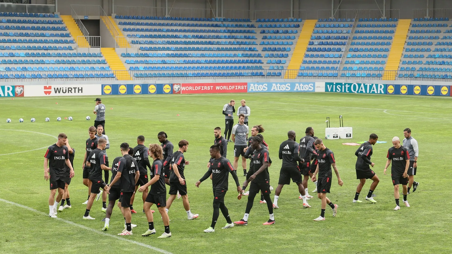 Diables Rouges : 25 joueurs à l’entraînement à Bakou, à la veille du ...