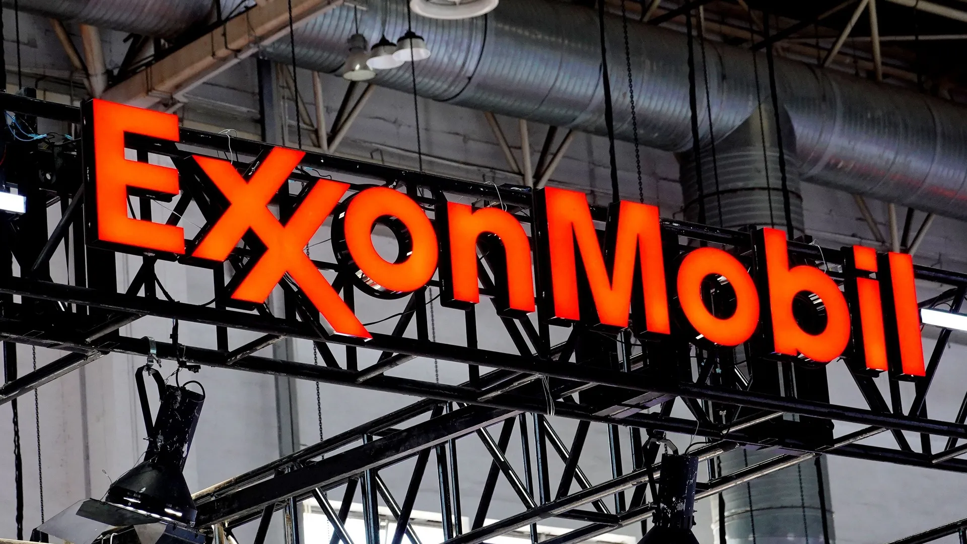 Le groupe pétrolier ExxonMobil va supprimer 2000 emplois dans le monde, dont 337 en Belgique ...