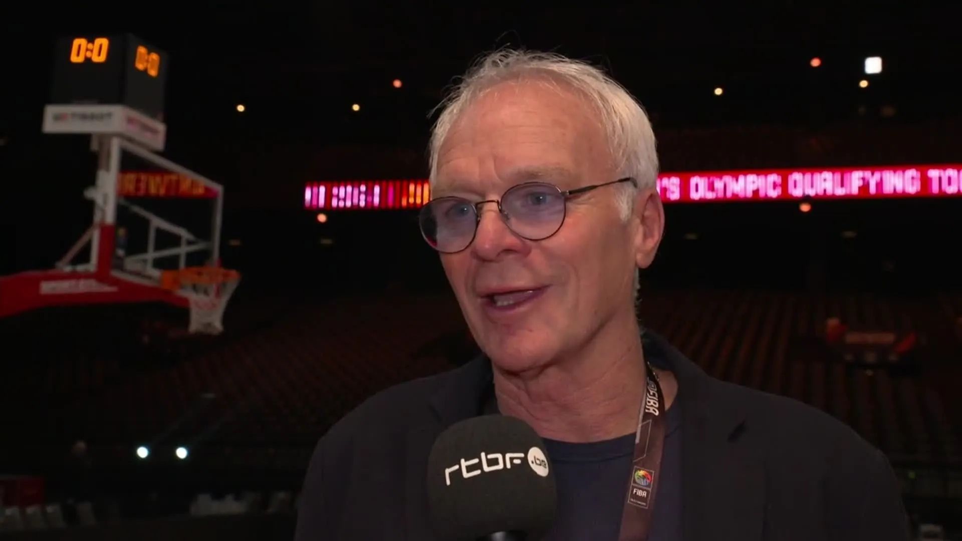 Découverte de Bethy Mununga, championne d'Europe de basket, au Beau ...