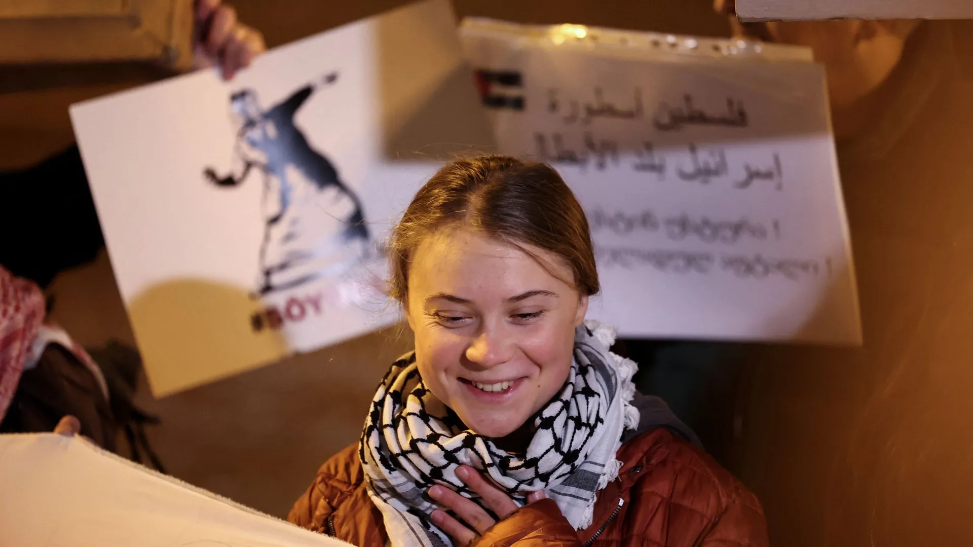 Climat : Greta Thunberg dénonce 'l’autoritarisme' de la Géorgie et de l ...