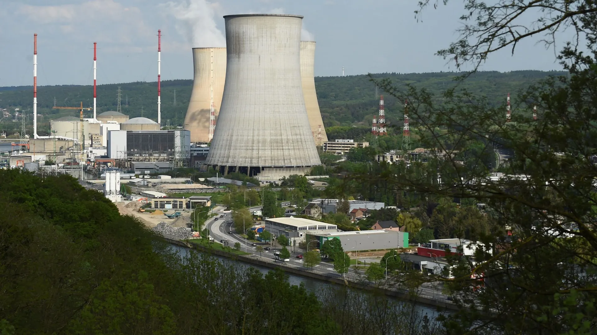 Le réacteur nucléaire Doel 2 déconnecté après 50 ans de production d ...