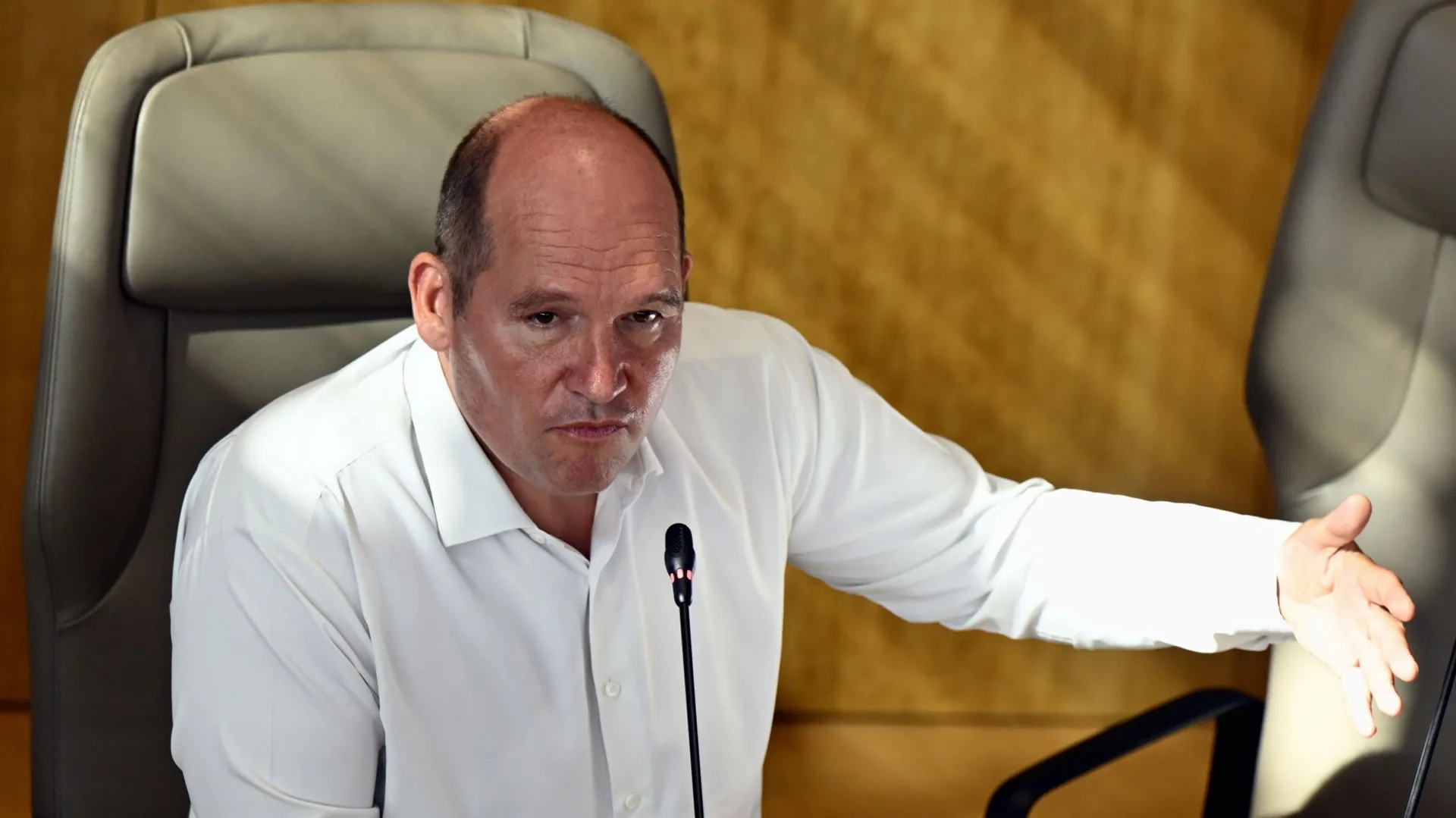 Bruxelles : le bourgmestre Philippe Close veut une présence militaire ...