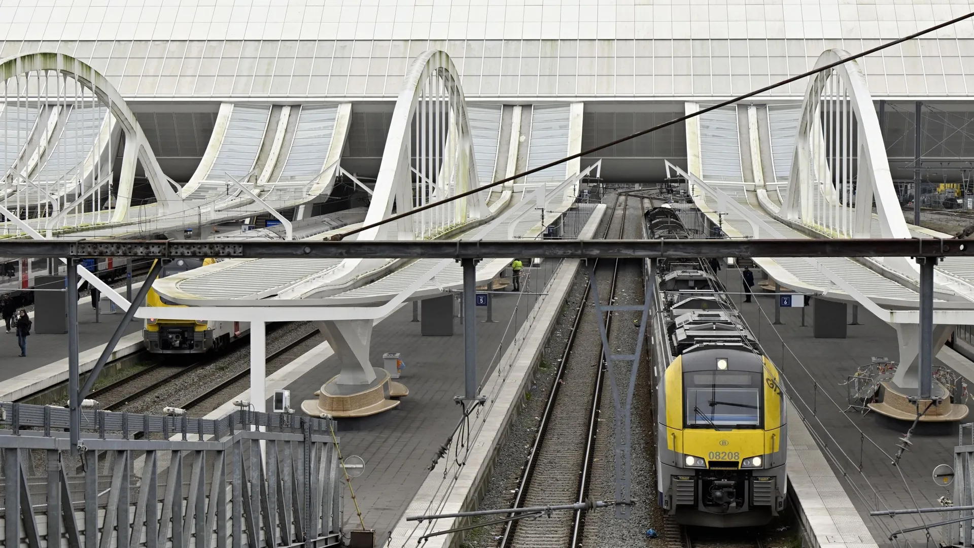 Le 'contrat du siècle' de la SNCB pour 600 nouveaux trains sera ...